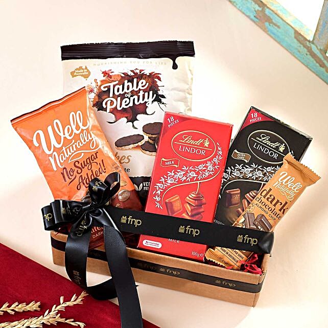 Premium Snack Goodies Gift Hamper australia | Gift Premium Snack ...
