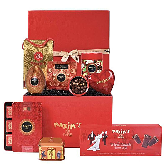 Maxims Mignardises Gift Box Collection For Christmas canada | Gift ...
