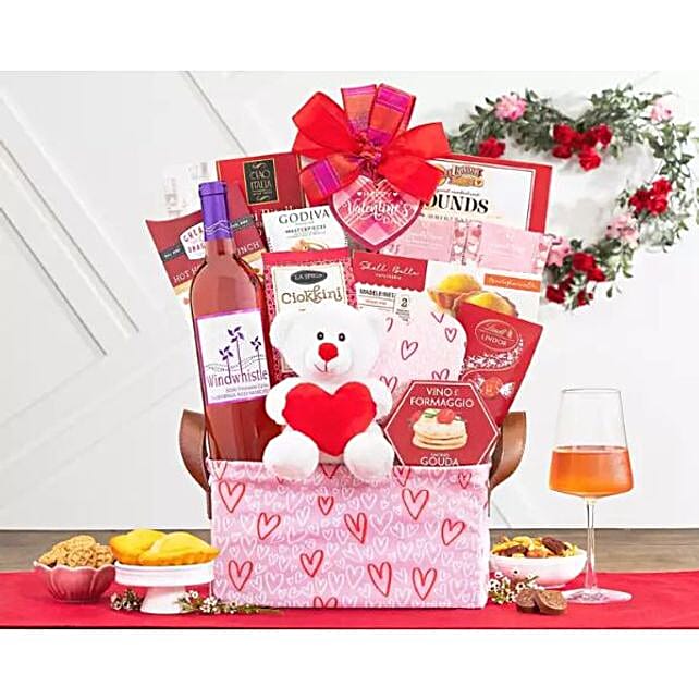 Windwhistle Valentine Red Moscato Hamper canada | Gift Windwhistle ...