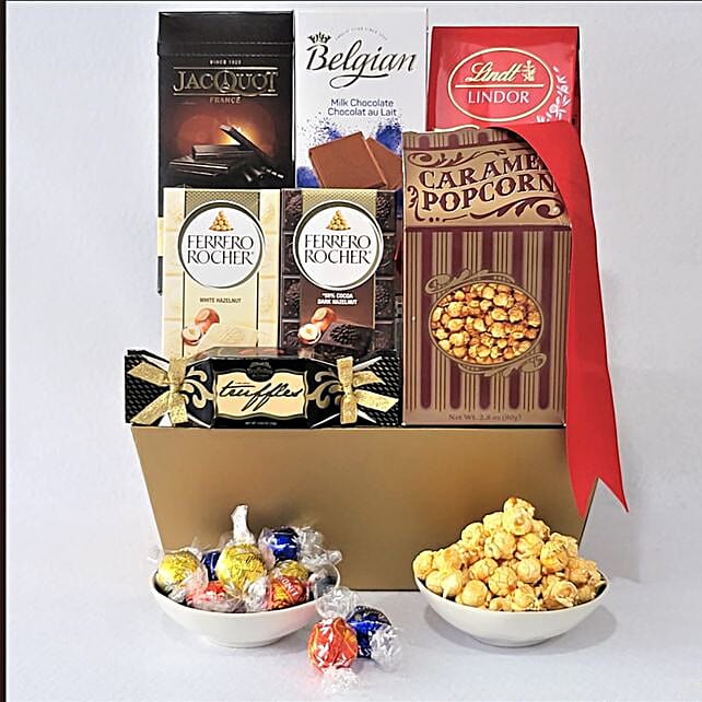 For The Sweet-Tooth Gift Basket canada | Gift For The Sweet-Tooth Gift ...