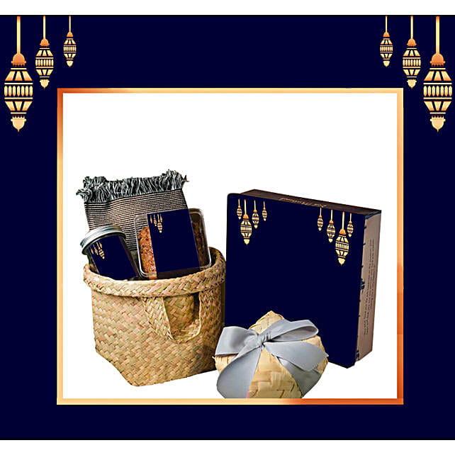 Ramadan Special Munchies Gift Box indonesia | Gift Ramadan Special ...