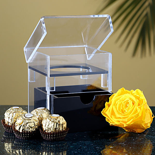 Lovely Yellow Forever Rose With Rocher kuwait | Gift Lovely Yellow ...