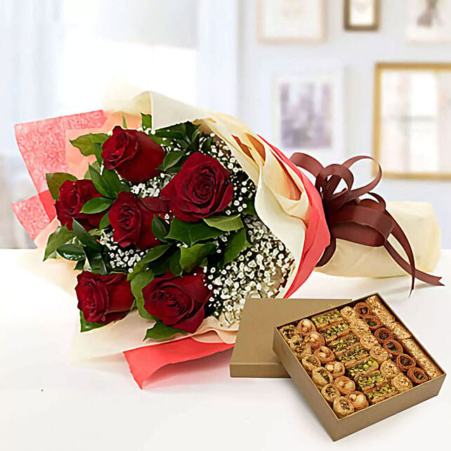 6 Red Roses With Baklawa Sweet kuwait | Gift 6 Red Roses With Baklawa ...