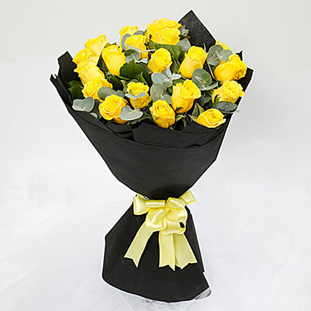 20 Yellow Roses Bouquet kuwait | Gift 20 Yellow Roses Bouquet- FNP