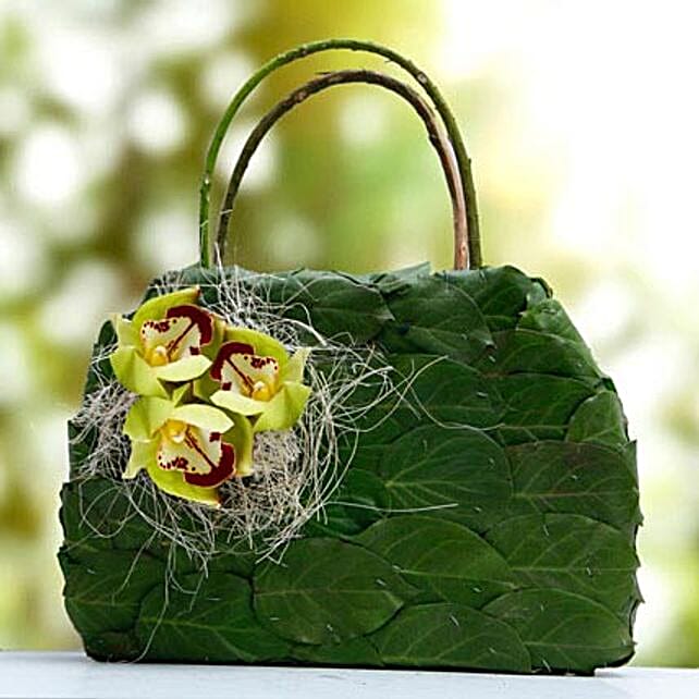 Buy/Send Unuttered Beauty FNP Online- FNP