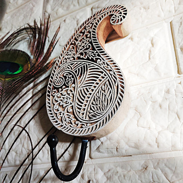 Buy/Send Paisley Hook Online- FNP