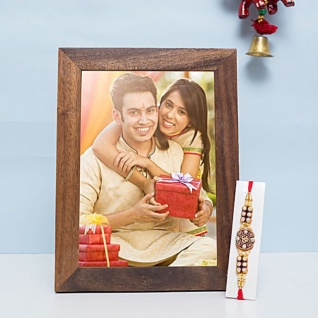 Buy/Send Rakhi With Wooden Personalised Photo Frame Online- FNP