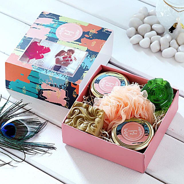 Buy/Send Organic Bath Essentials Gift Box Online- FNP