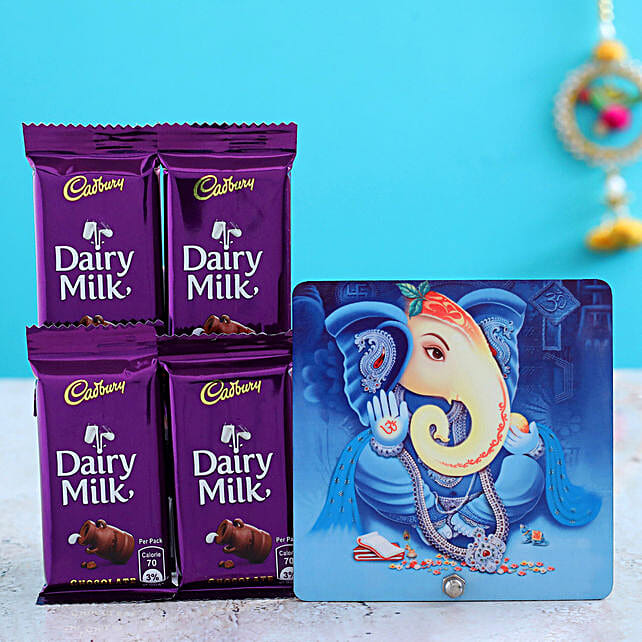 Buy/Send Blissful Ganesha Table Top & 4 Dairy Milk Chocolates Combo ...