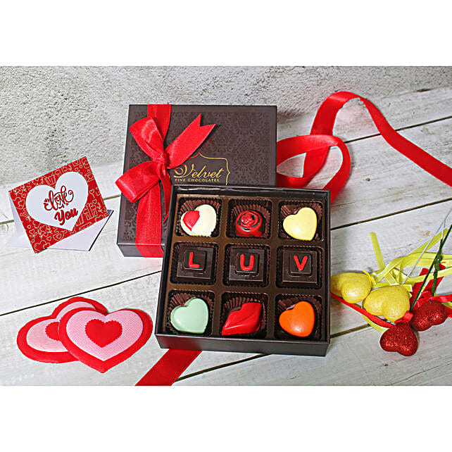 Buy/Send Love Delight Assorted Chocolate Box Online- FNP