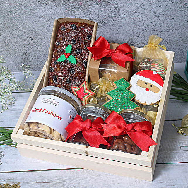 Buy/Send Smells Like Christmas Hamper Online- FNP