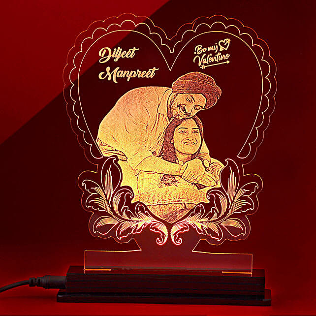 Buy/Send Personalised Couple Engraved Lamp Online- FNP