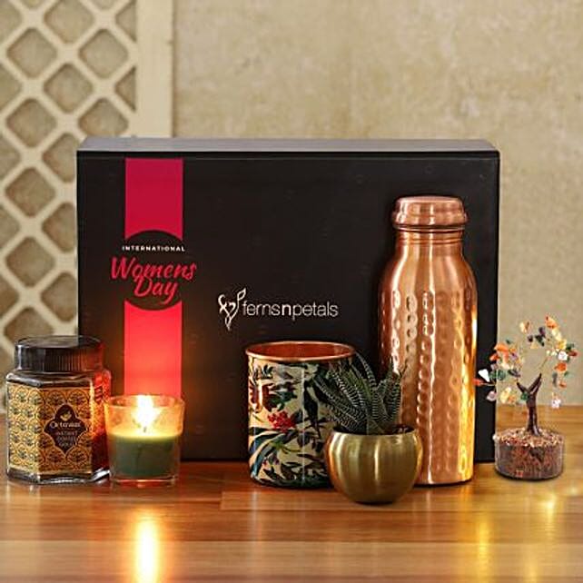 Buy/Send Corp Hamper Blackstraw Online- FNP