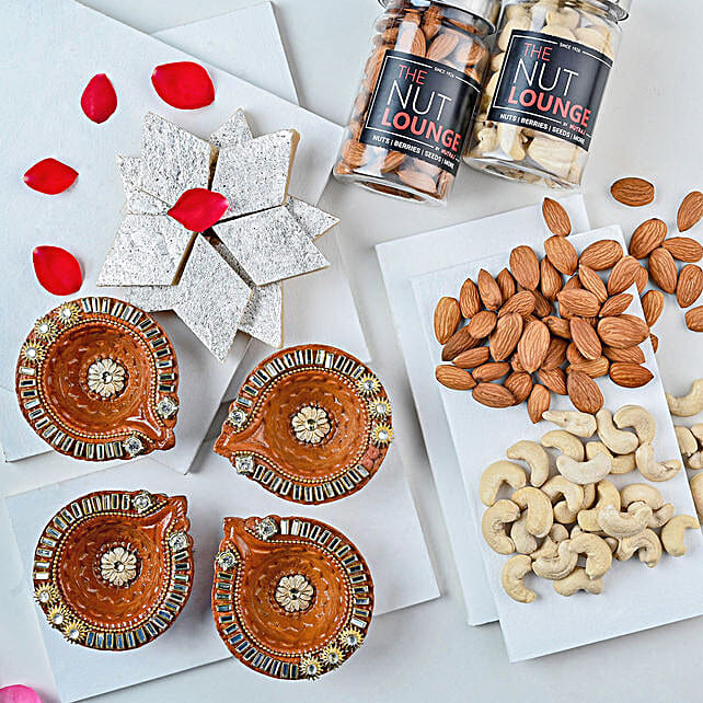 Buy/Send Festive Nut Combo Online- FNP
