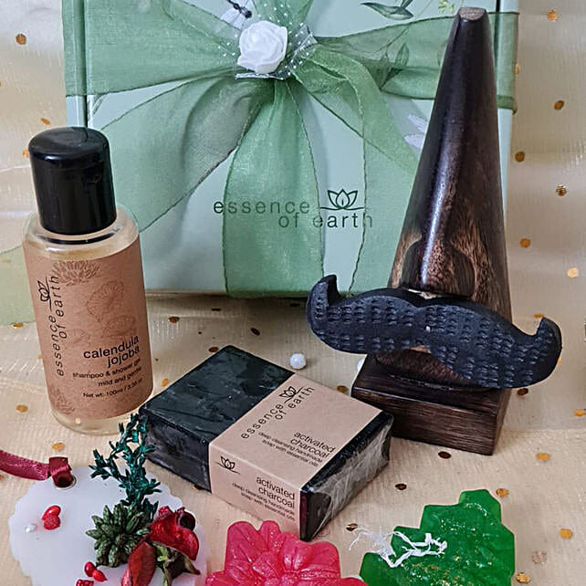 Buy/Send Christmas Pamper Hamper Online- FNP