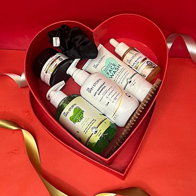 Buy/Send Nourishing Love Heart Box For Her Online- FNP