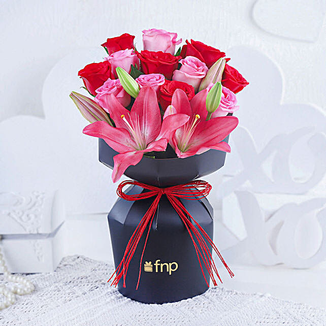 Buy/Send Valentine Rose Whispers Online- FNP