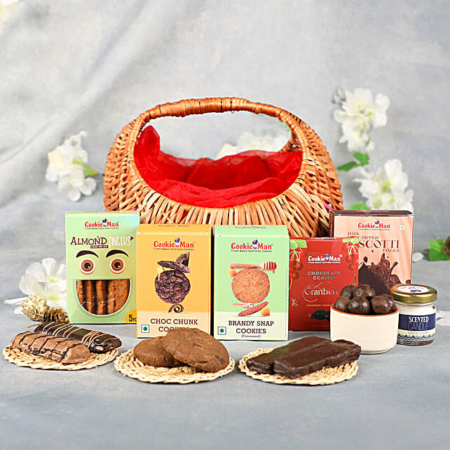 Buy/Send Sweet Wishes Delightful Gift Basket Online- FNP