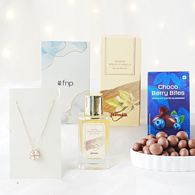 Buy/Send Perfume Paradise Gift Hamper Online- FNP