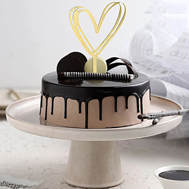 Buy/Send Chocolate Cream Cake With Heart Shaped Topper Online- FNP