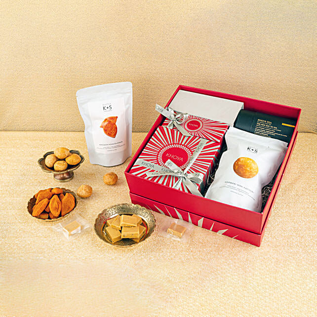 Buy/Send Royal Treats Hamper Online- FNP