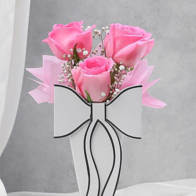 Buy/Send FNP Bloom Trio Pink Rose Bouquet_BLKT Online- FNP