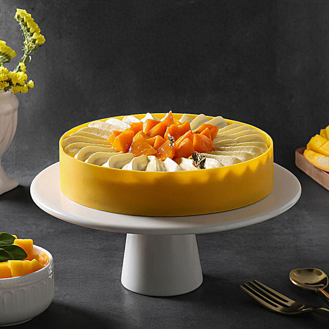 Buy/Send Luxe Pulpy Mango Cheese Cake 2kg M3M A3 Online- FNP