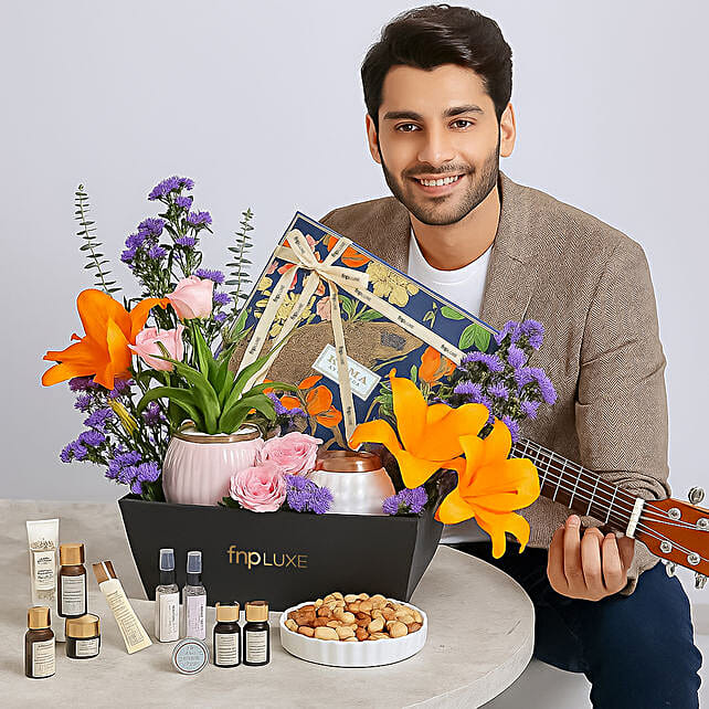 Buy/Send Wellness Bloom Box with Live Guitarist Experience Online- FNP