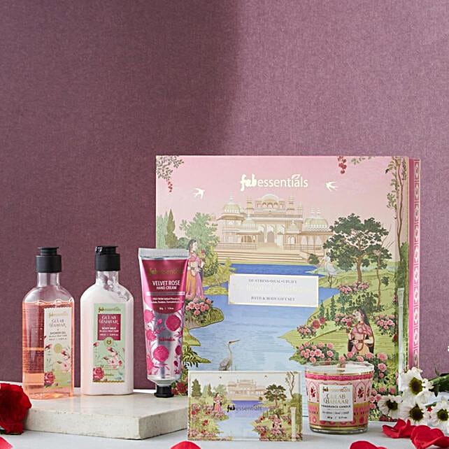 Buy/Send Fab Essentials Luxe Care Bath and Body Gift Set Online- FNP