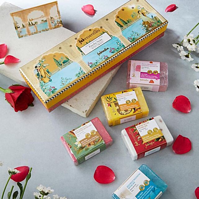 Buy/Send Fab Essentials Luxe Soap Set with 5 Natural Variants Online- FNP