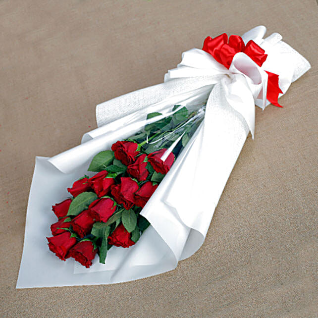Enchanting Red Roses Bouquet qatar | Gift Enchanting Red Roses Bouquet- FNP