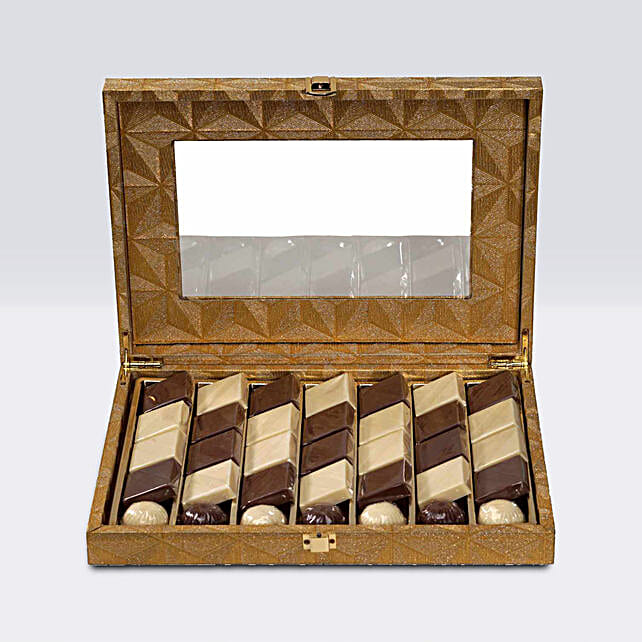 Branded Premium Chocolate Box qatar | Gift Branded Premium Chocolate ...
