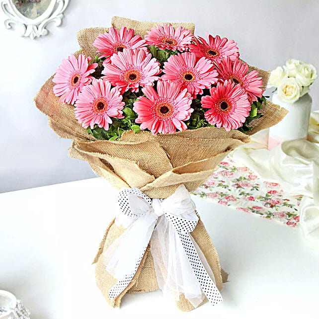 Refreshing Dark Pink Gerberas Bunch qatar | Gift Refreshing Dark Pink Gerberas Bunch- FNP