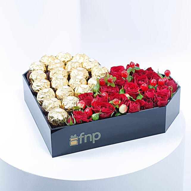Romantic Delights Heart Box qatar | Gift Romantic Delights Heart Box- FNP