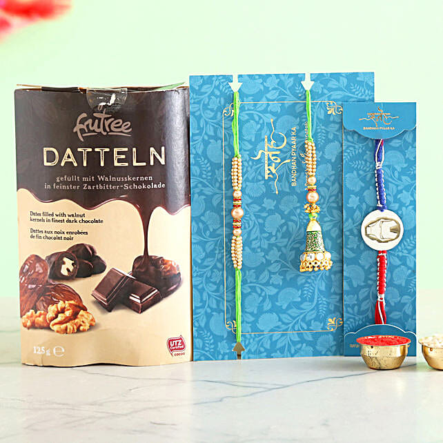 3 Designer Rakhis And Frutree Datteln Combo spain | Gift 3 Designer ...