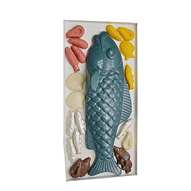 Easter Fish Carving Chocolate uae | Gift Easter Fish Carving Chocolate- FNP