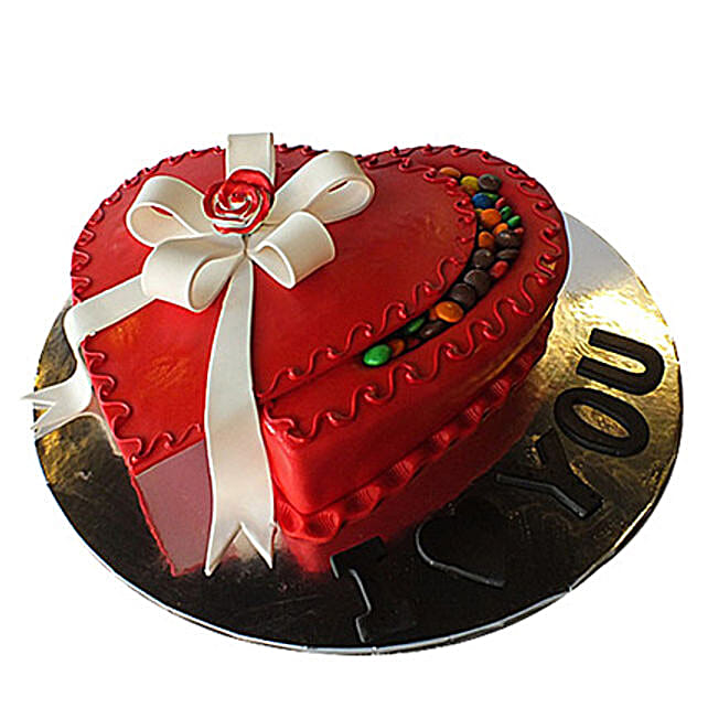 Red Infatuation Cake uae | Gift Red Infatuation Cake- FNP