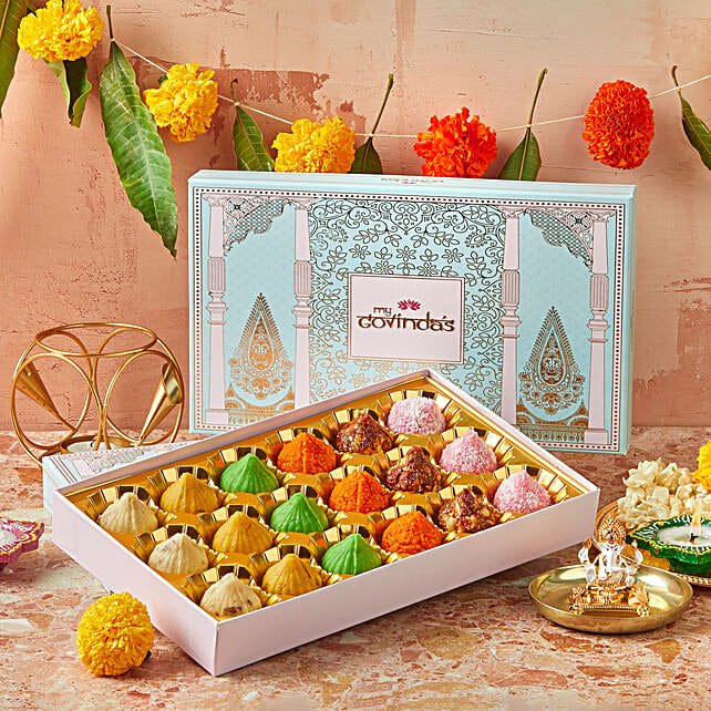 Ganesh Chaturthi Modak Sweet Box 18 Pcs uae | Gift Ganesh Chaturthi ...