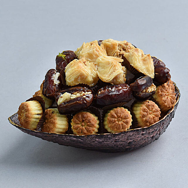 Arabic Sweets in a Bowl uae | Gift Arabic Sweets in a Bowl- FNP