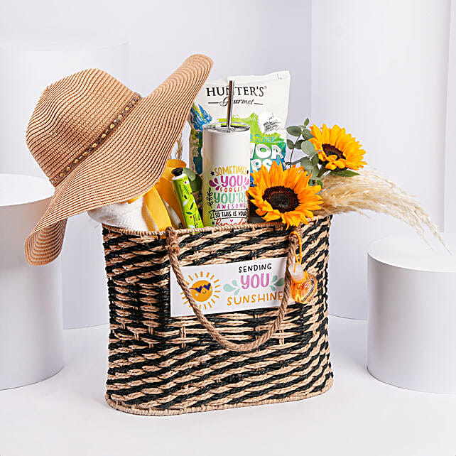 Hamper Sending Sunshine To Her uae | Gift Hamper Sending Sunshine To ...