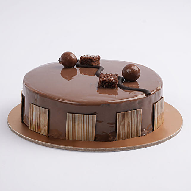 Opulent Dark Compound Fudge Cake uae | Gift Opulent Dark Compound Fudge ...