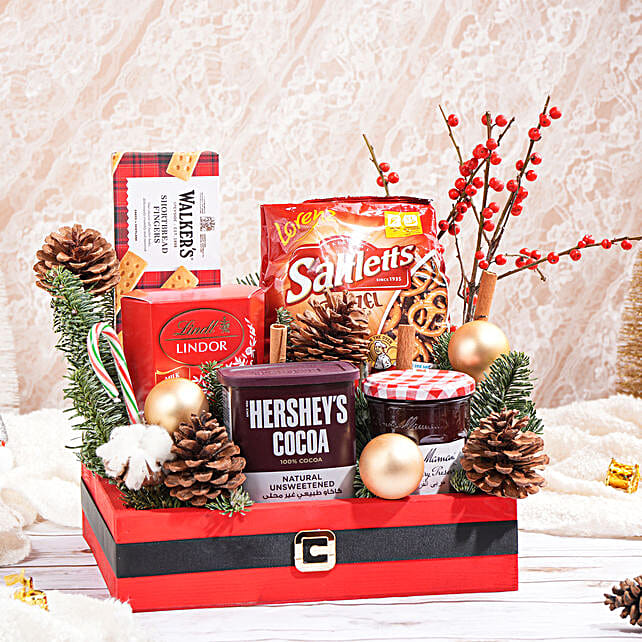 Treats Hamper From Santa uae | Gift Treats Hamper From Santa- FNP