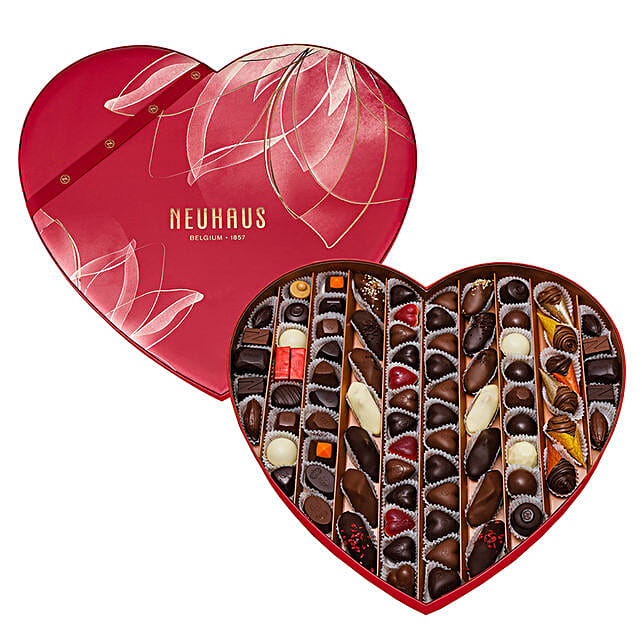VIP Heart Box 84 Chocolates uae | Gift VIP Heart Box 84 Chocolates- FNP
