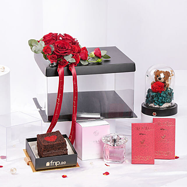 Box of Lovely Moments uae | Gift Box of Lovely Moments- FNP