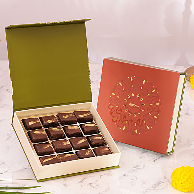 Diwali Chocolate Indulgence Box uae | Gift Diwali Chocolate Indulgence ...