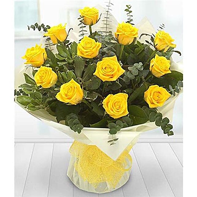 A Dozen Yellow Roses uk | Gift A Dozen Yellow Roses- FNP