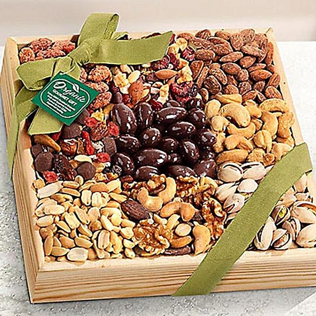 Organic Deluxe Nuts Hamper usa | Gift Organic Deluxe Nuts Hamper- FNP