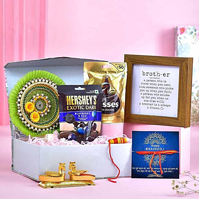 Festive Bond Box usa | Gift Festive Bond Box- FNP